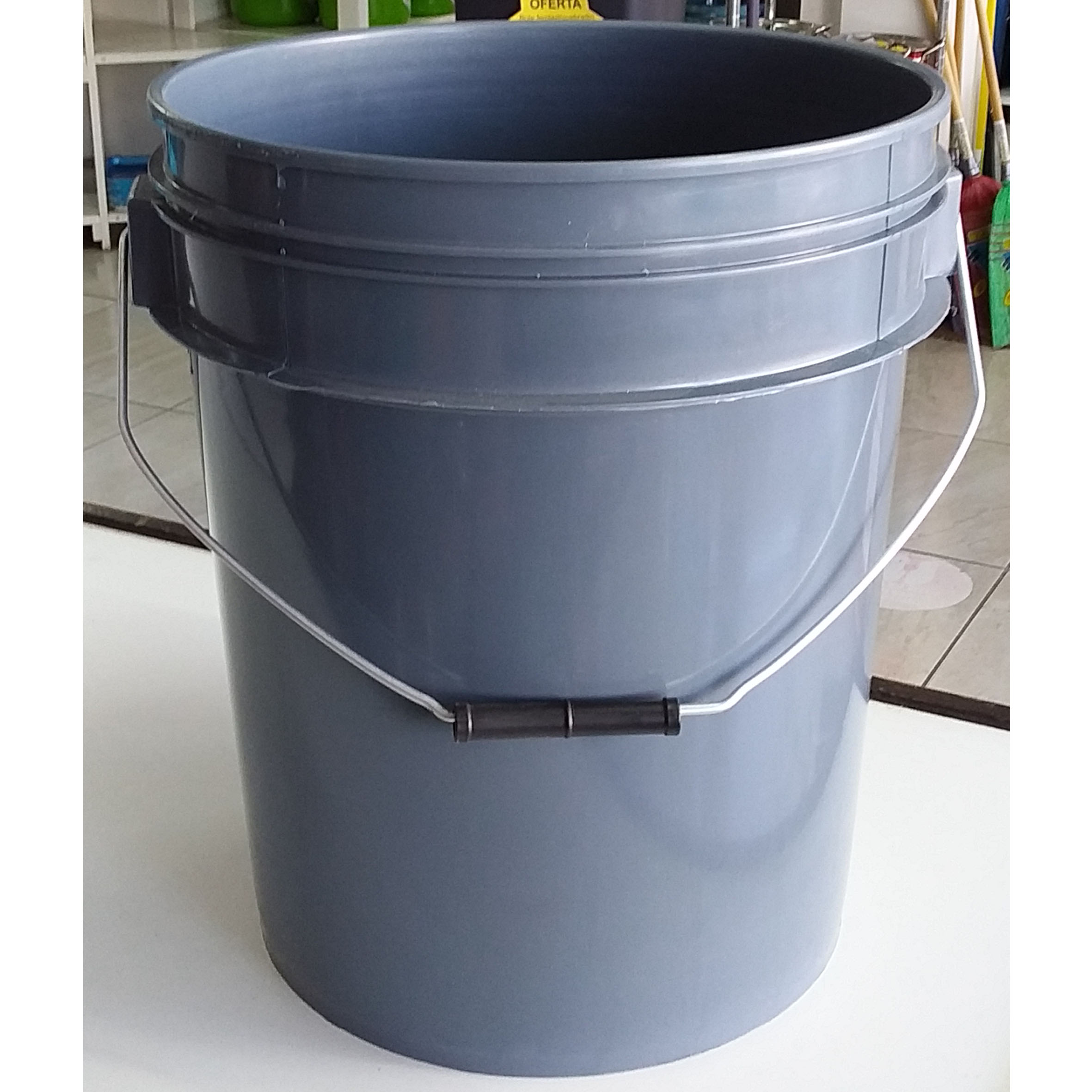 Cubeta plastico 19 litros reproceso gris